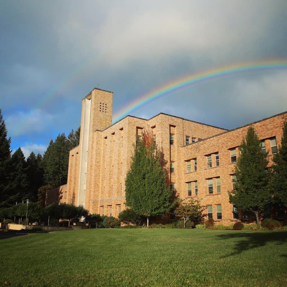 تحصیل در مدرسه Delphian آمریکا - گروه پیوند