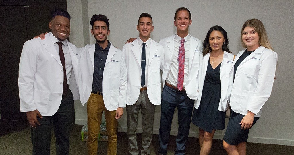 وضعیت زندگی پزشکان در کشور انگلستان (درآمد، هزینه ها و وضعیت شغلی)